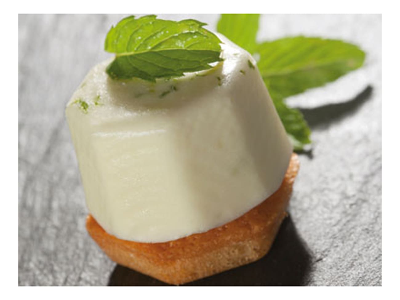 Non-Stick Silicone Mould - 40 Octagon Shapes 4.3 x 4 x 2.6cm - 60 x ...