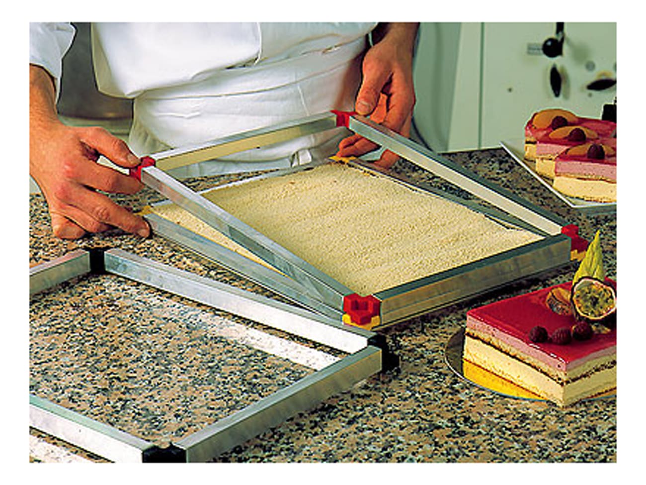 Stackable Frame Set for Guitar Cutter - 38 x 38cm - Base Kit - Matfer ...