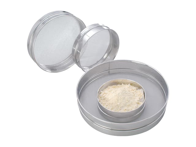 Flour sifters - Shop the best flour sieves online - Meilleur du Chef