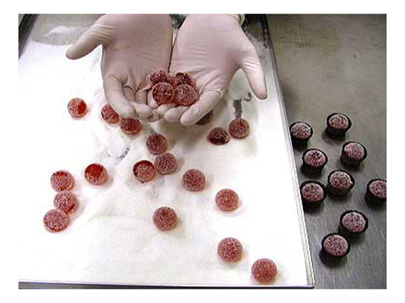 Chocoflex Silicone Mould - Whole spheres - 29 x 19cm - Pavoni ...