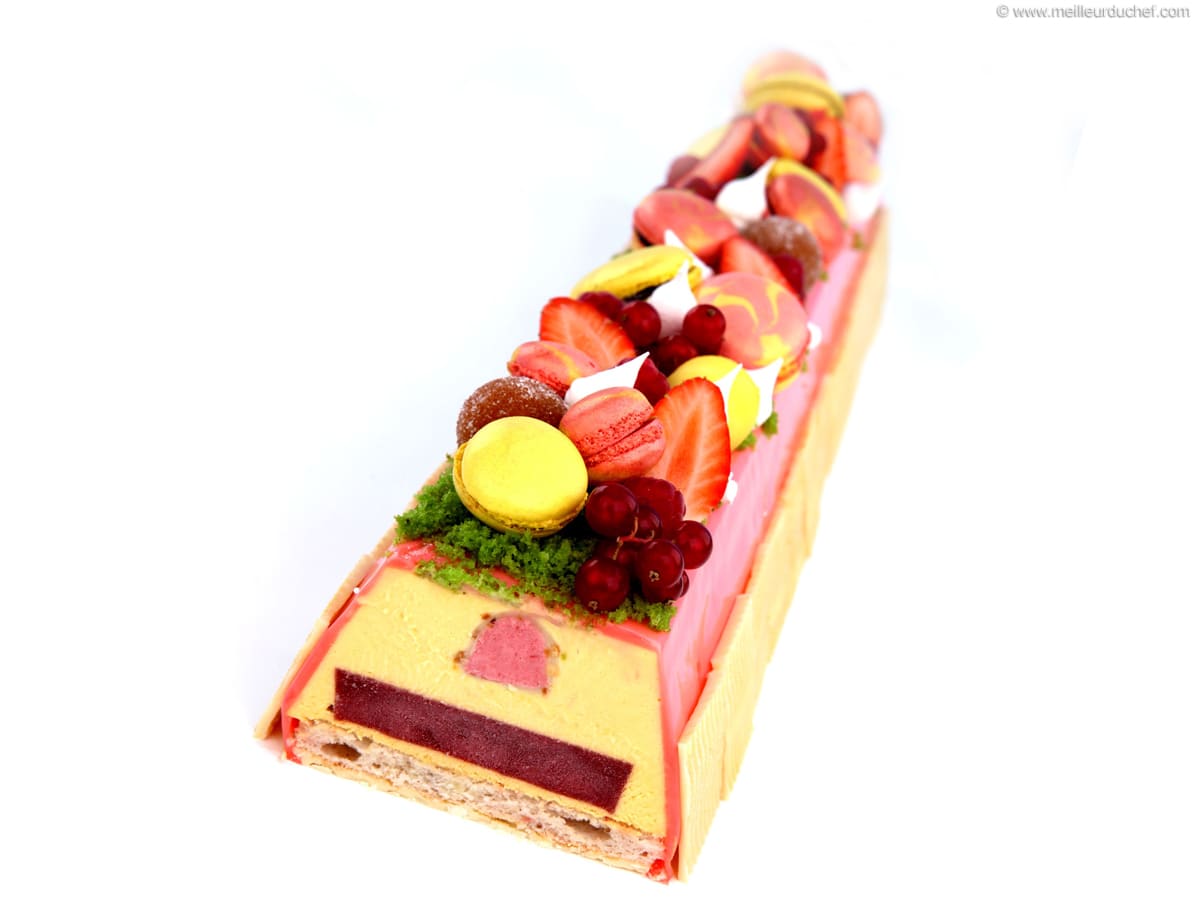 Gâteau d'anniversaire aux fruits - Notre recette illustrée - Meilleur ...