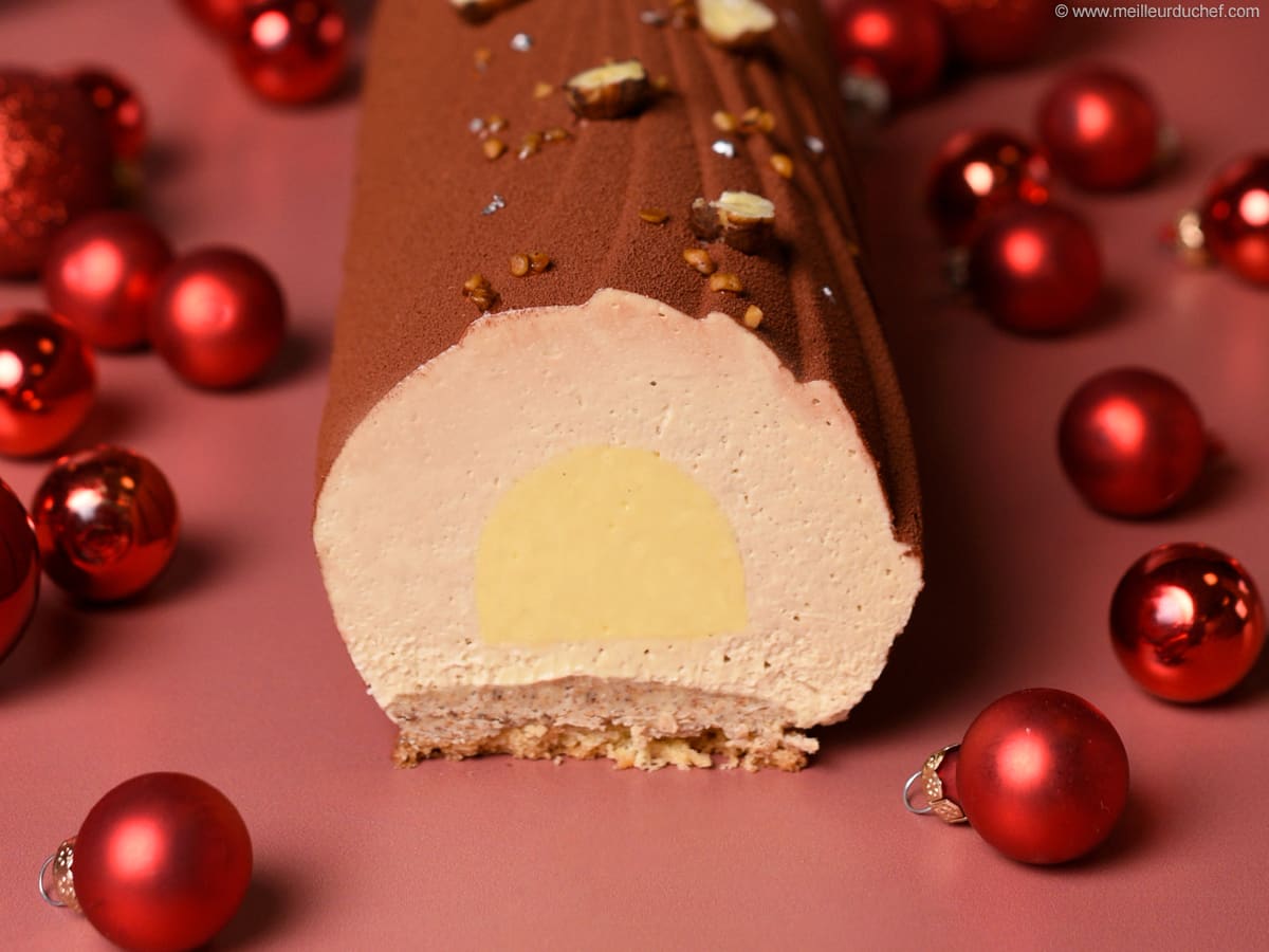 Blond Chocolate, Hazelnut & Passion Fruit Christmas Yule Log - Recipe ...