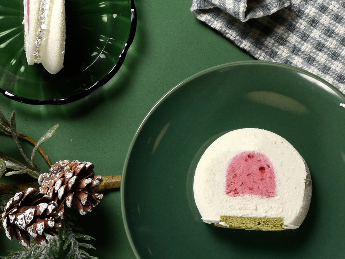 White Chocolate, Raspberry & Matcha Christmas Yule Log - Recipe with ...