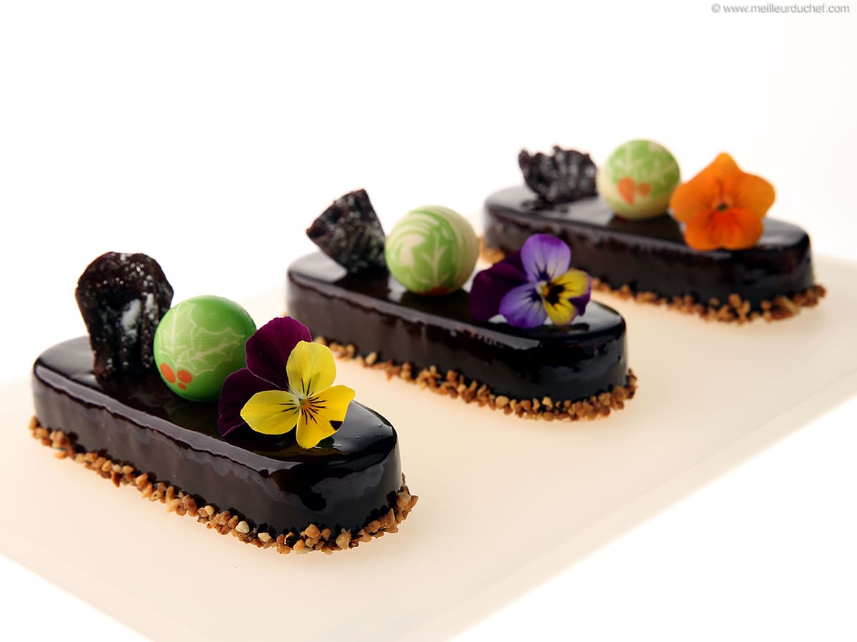 Pear & Chocolate Mini Yule Logs - Illustrated recipe - Meilleur du Chef