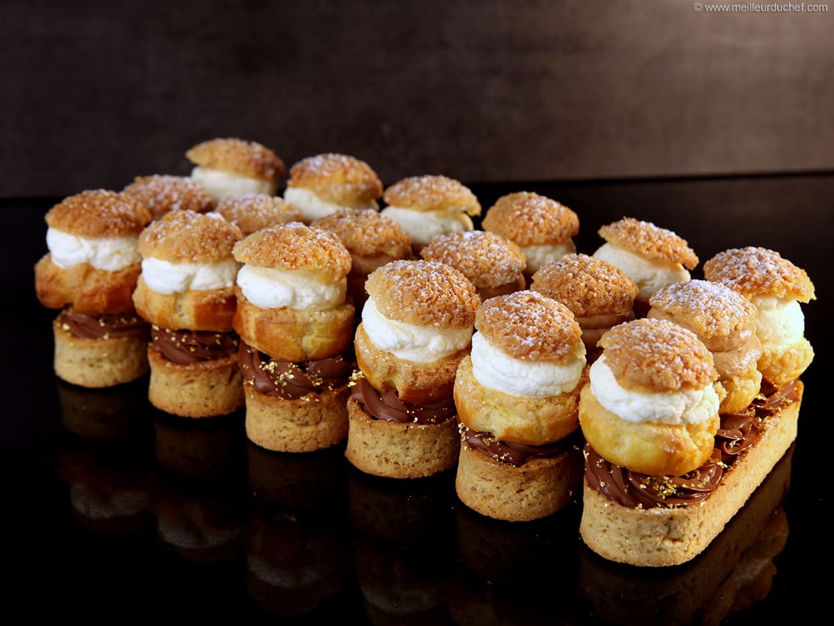 Profiteroles Tart in Individual Tartlets - Our recipe with photos ...