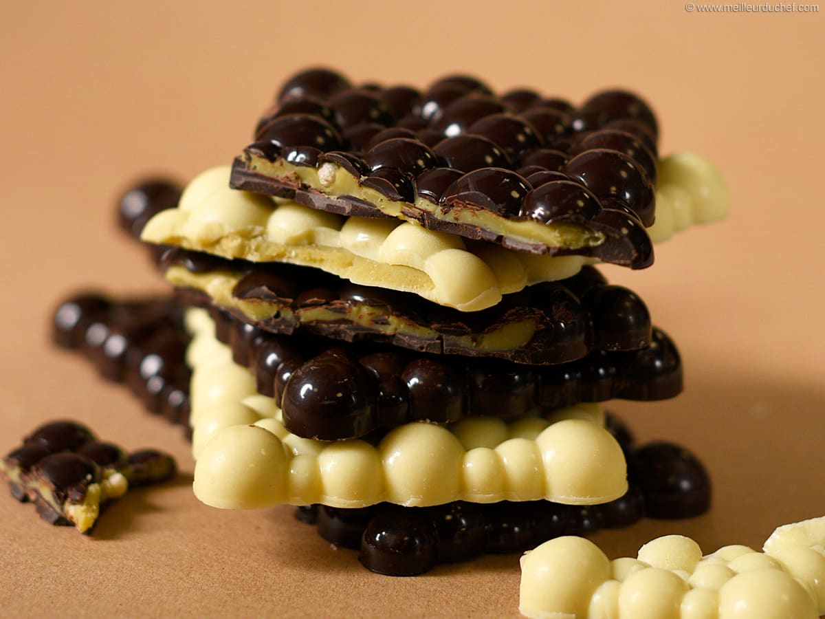 White Chocolate Bars with Pistachio Filling - Illustrated recipe ...